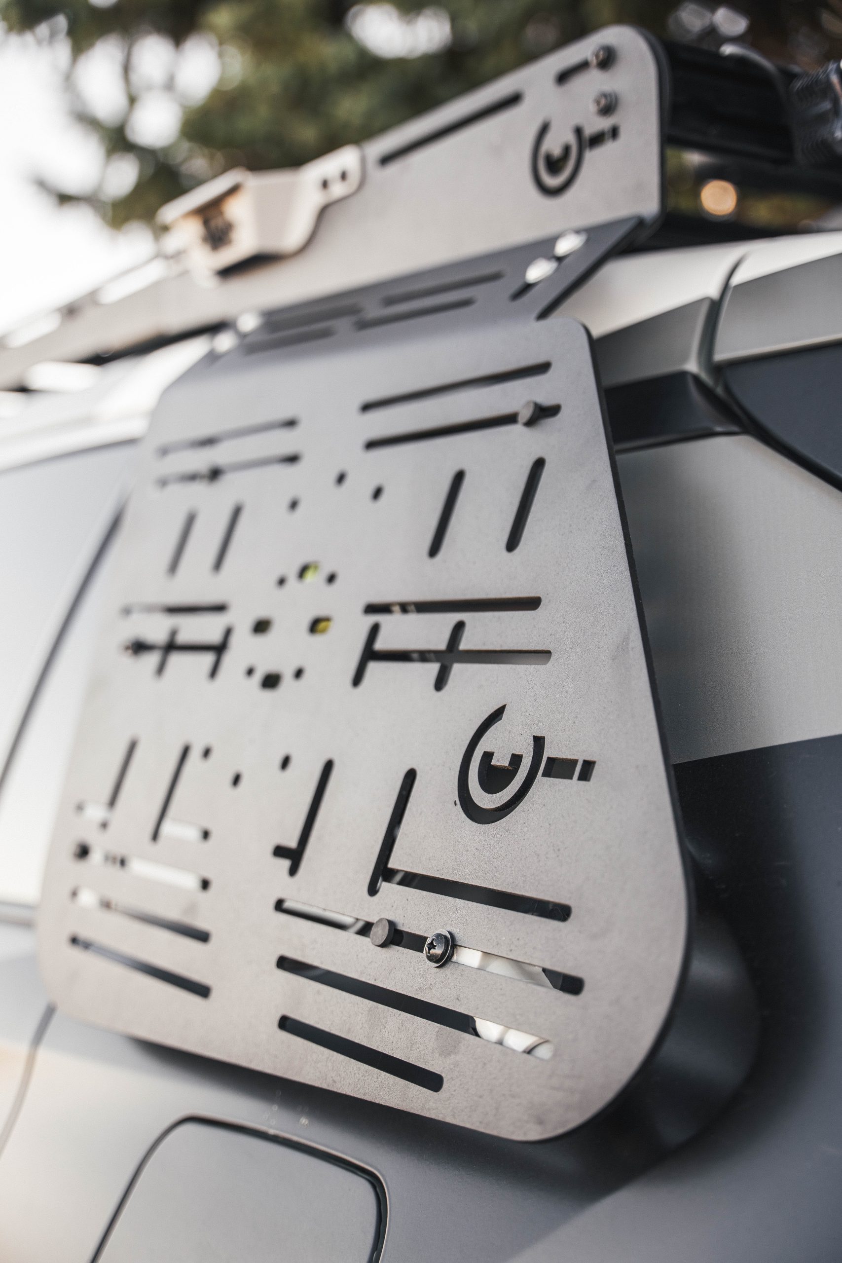 RAV4 Rear Window Accessory Panel by Prinsu | Prinsu